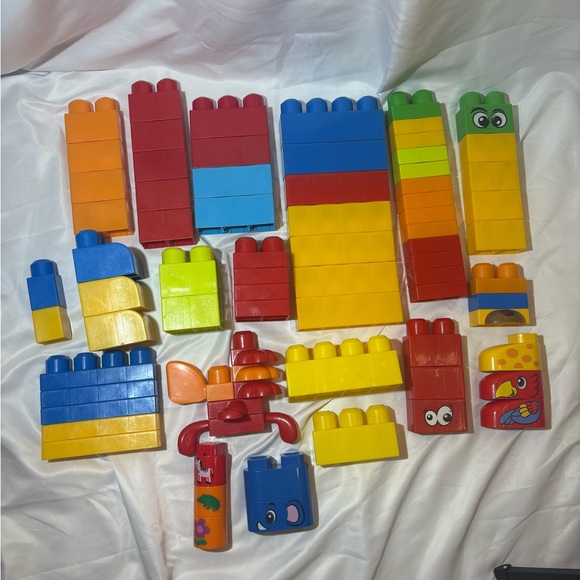 Source Unknown | Toys | 41 Piece Colorful Building Blocks Set Kids 82 ...